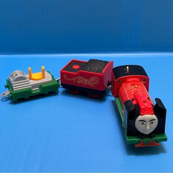 Thonas & Friends | Toys | Thomas Friends Trackmasteryong Bao Hero Train ...